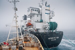 BREAKING NEWS : The Captain Paul Watson Foundation Disrupts Aker Krill ...